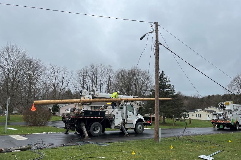 NYSEG and RG&E Upgrading 45,000 Electrical Poles – Finger Lakes Daily News